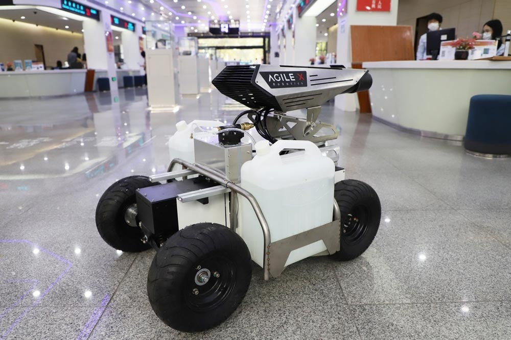 A 10-Day Dash to Build Robots That Fight COVID-19--Mobile Robots Help